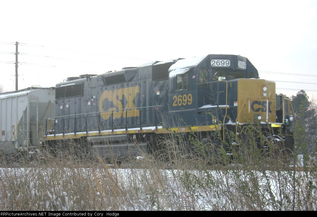 CSXT 2699 in the snow